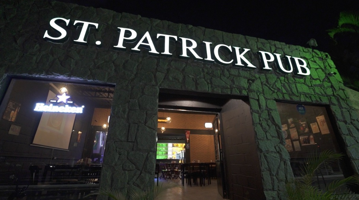 St. Patrick Pub Bar e Restaurante - HOME